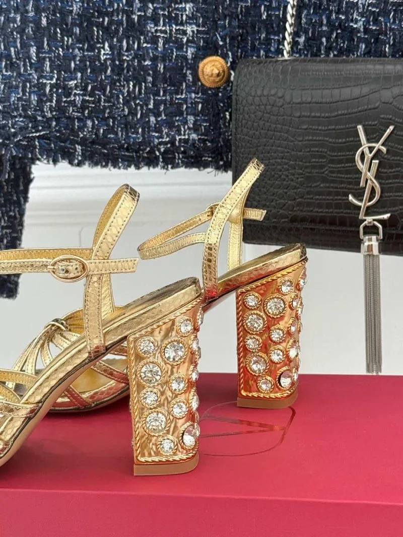Top match Valentino Sandals