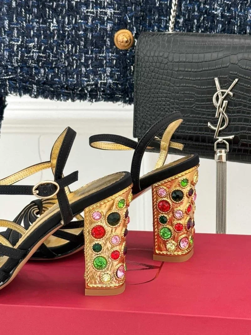 Brand-original Valentino Sandals