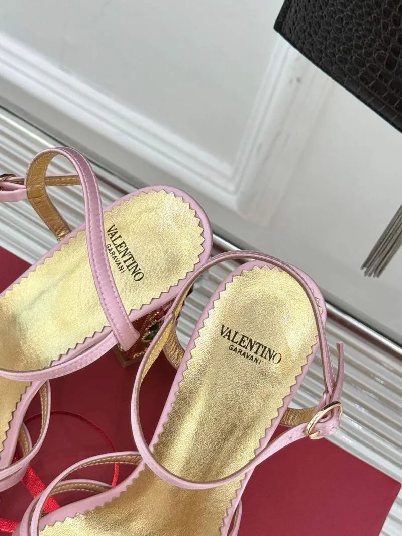 High fidelity Valentino Sandals