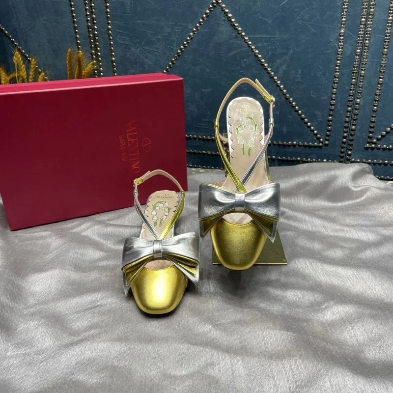 Bargain Valentino Sandals