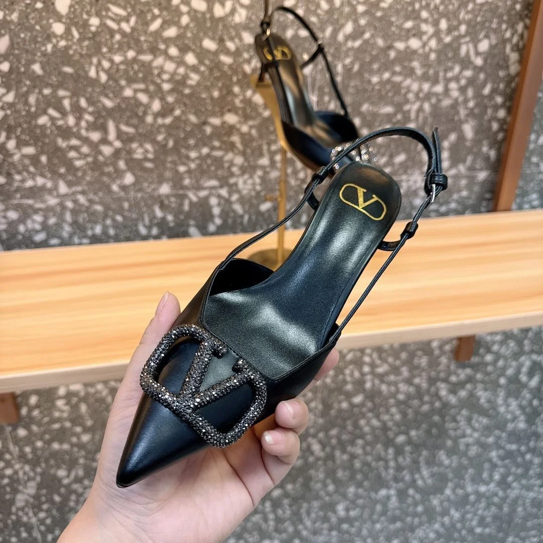 Brand-original Valentino Sandals