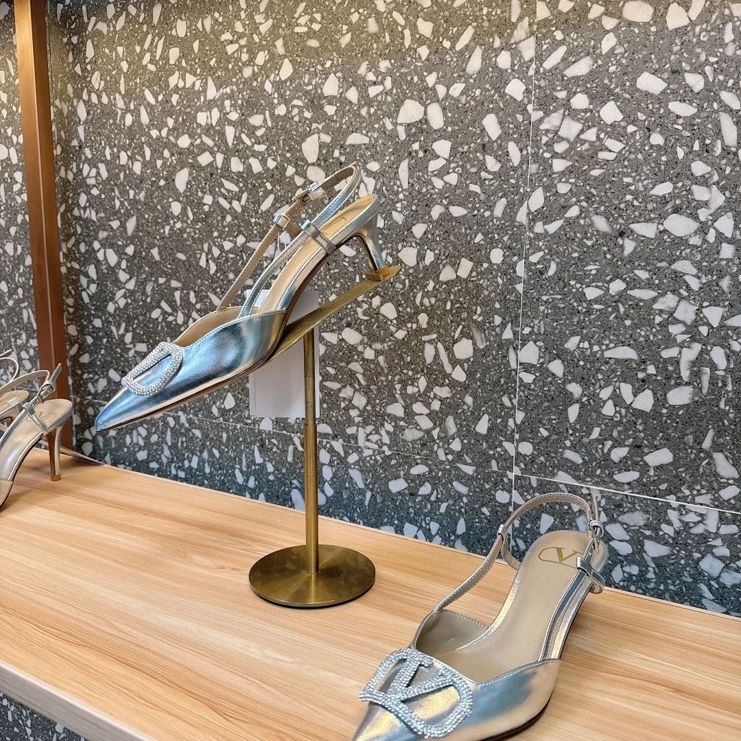 Bargain Valentino Sandals