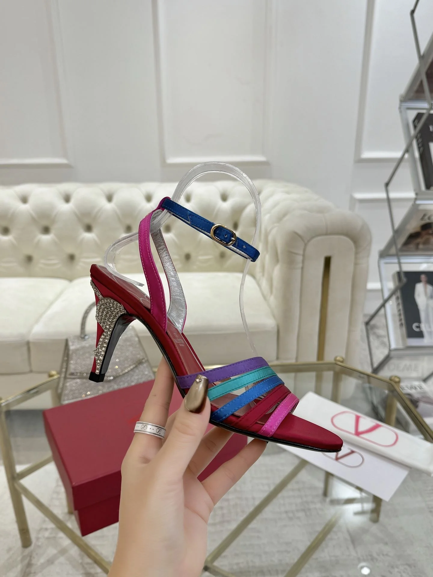 Exact replica Valentino Sandals