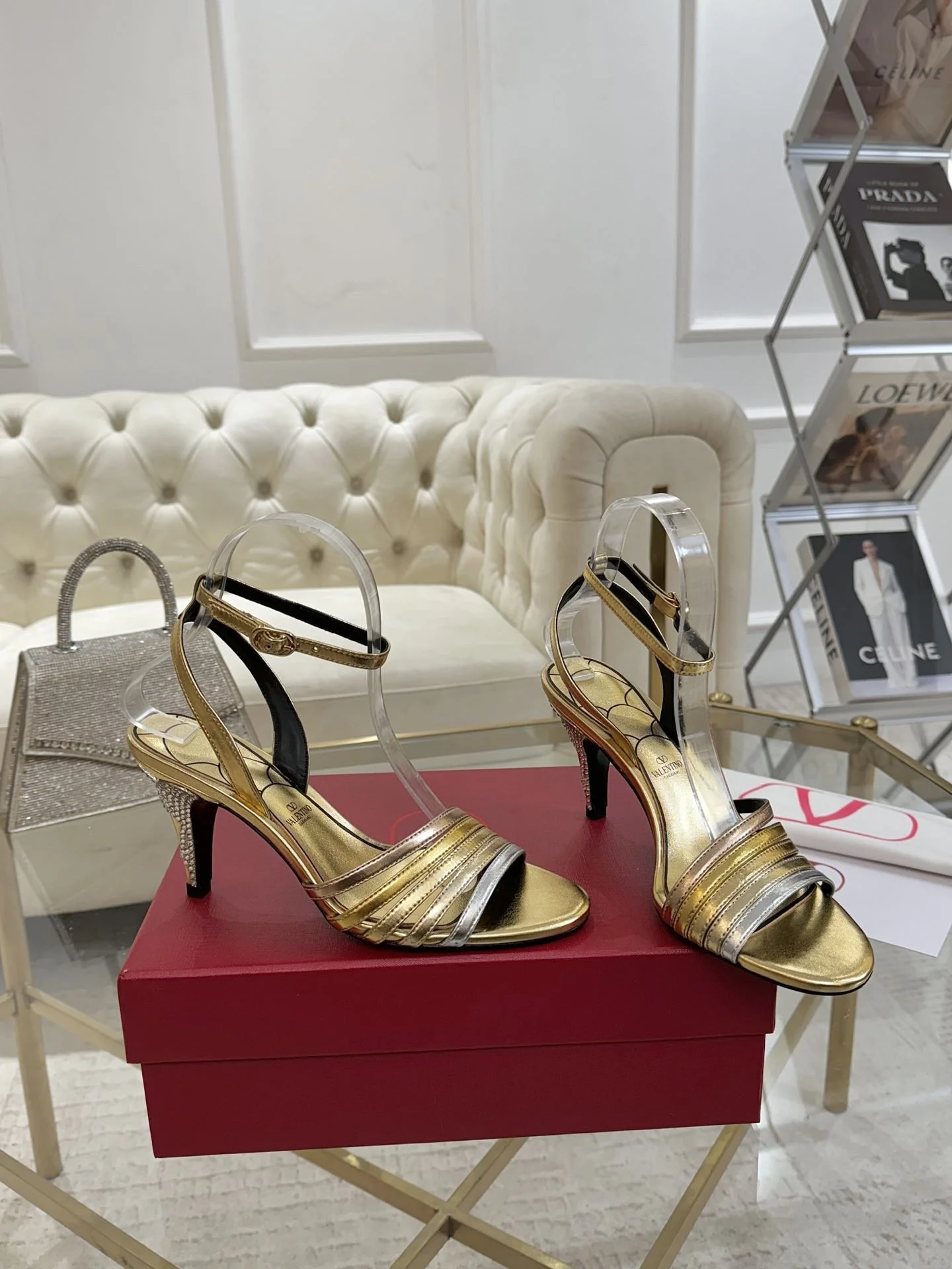 Brand-original Valentino Sandals