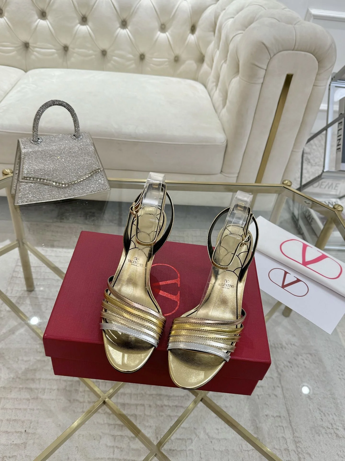 Brand-original Valentino Sandals