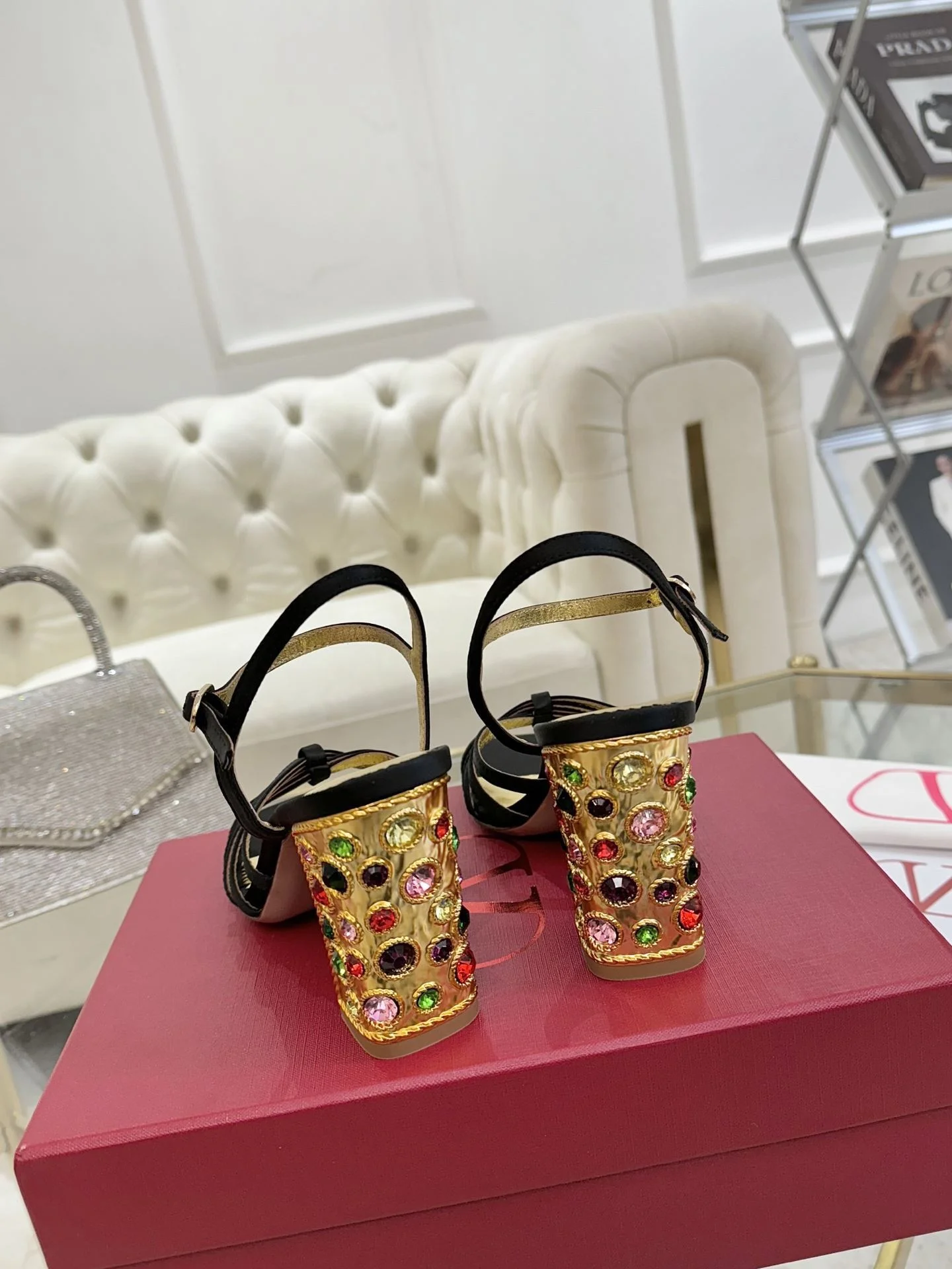 Top match Valentino Sandals