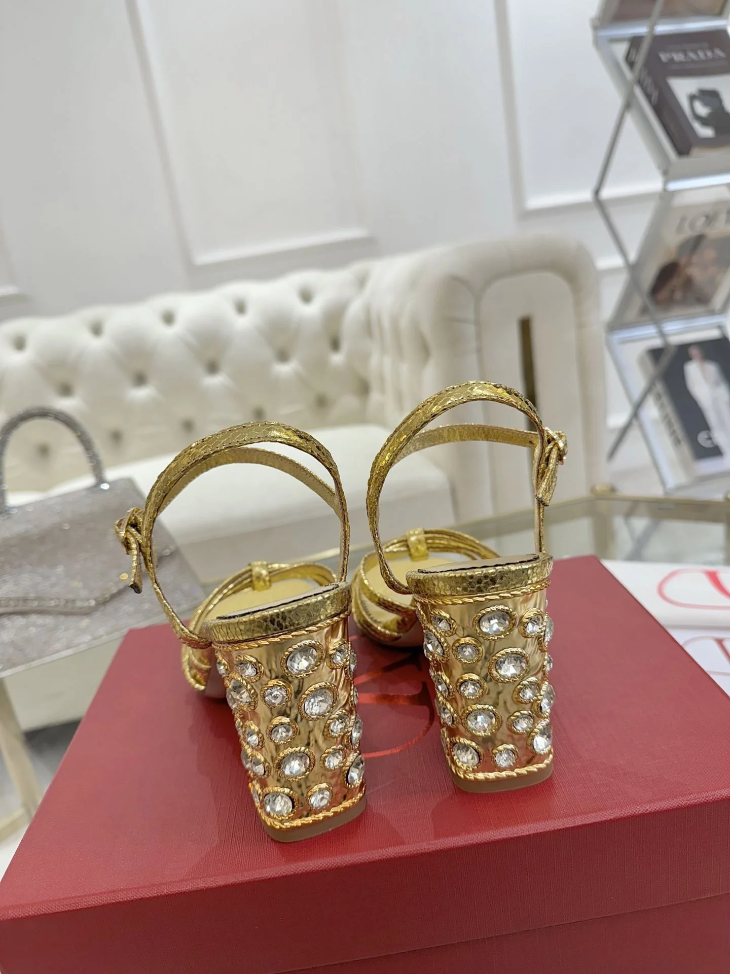 High accuracy Valentino Sandals