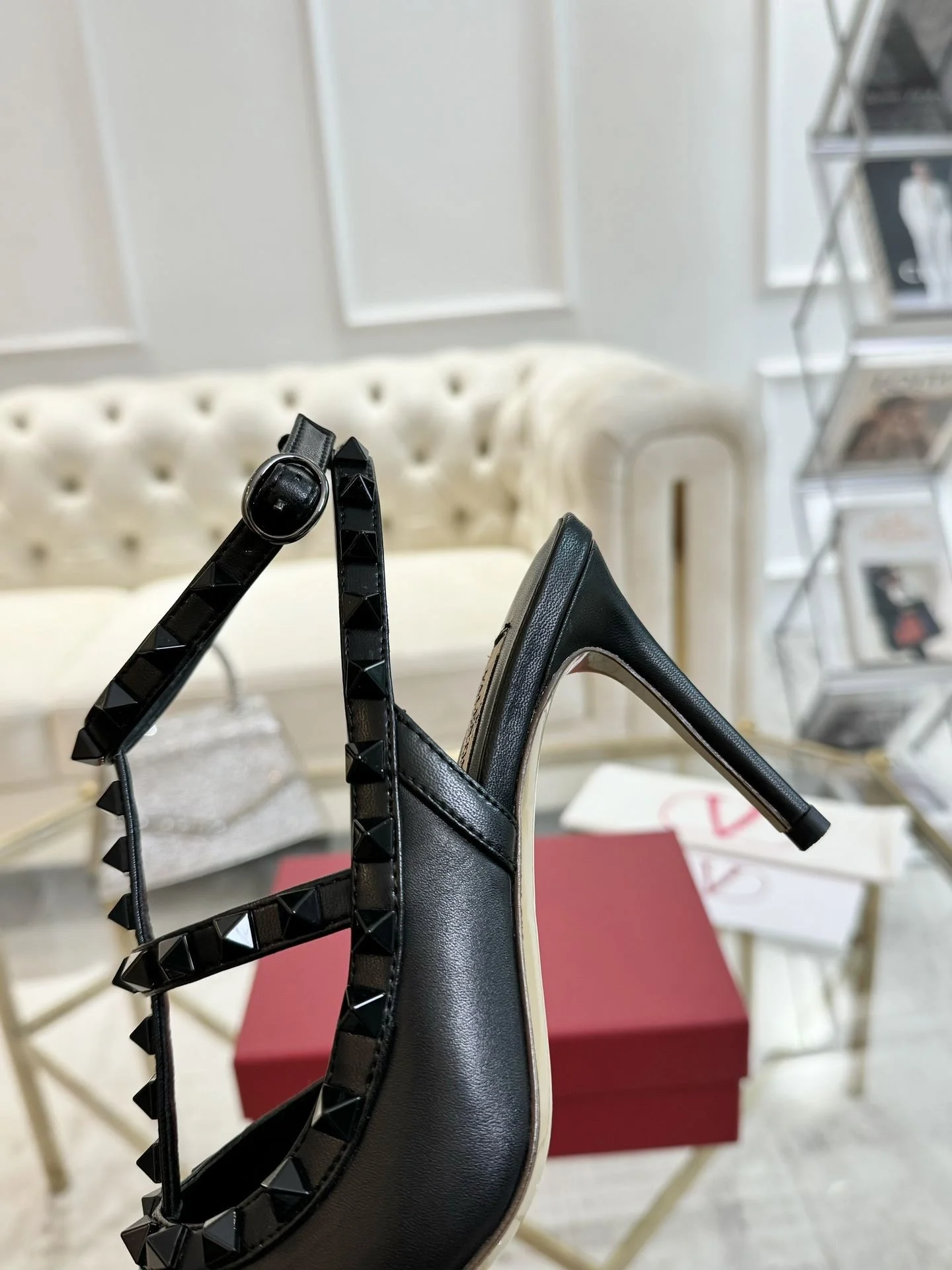 Top mirror Valentino Sandals