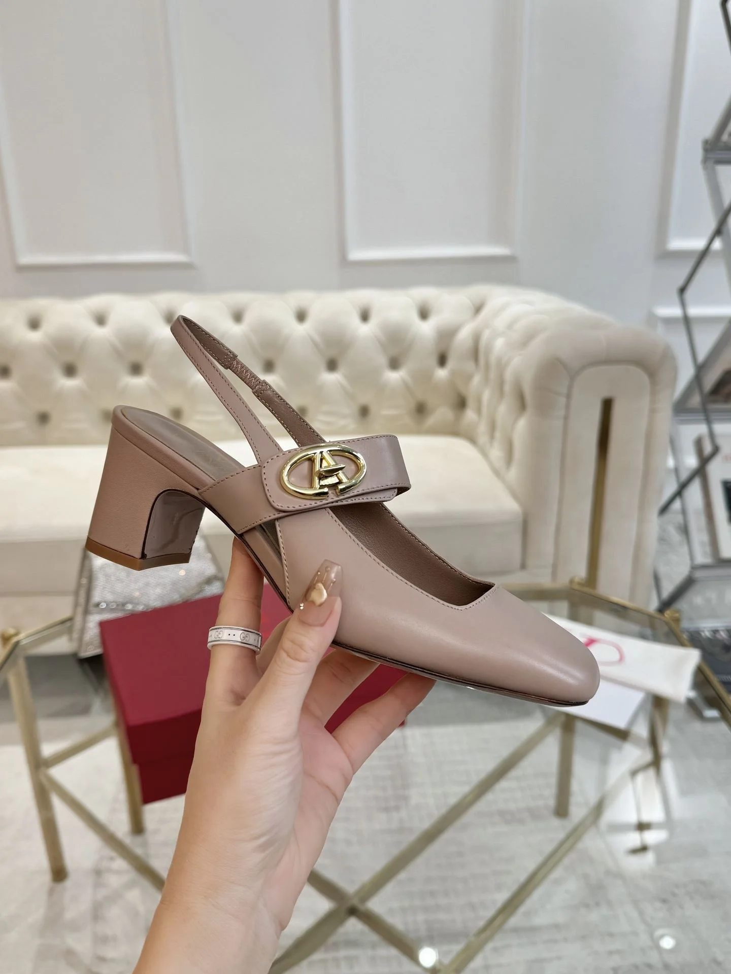Brand-original Valentino Sandals