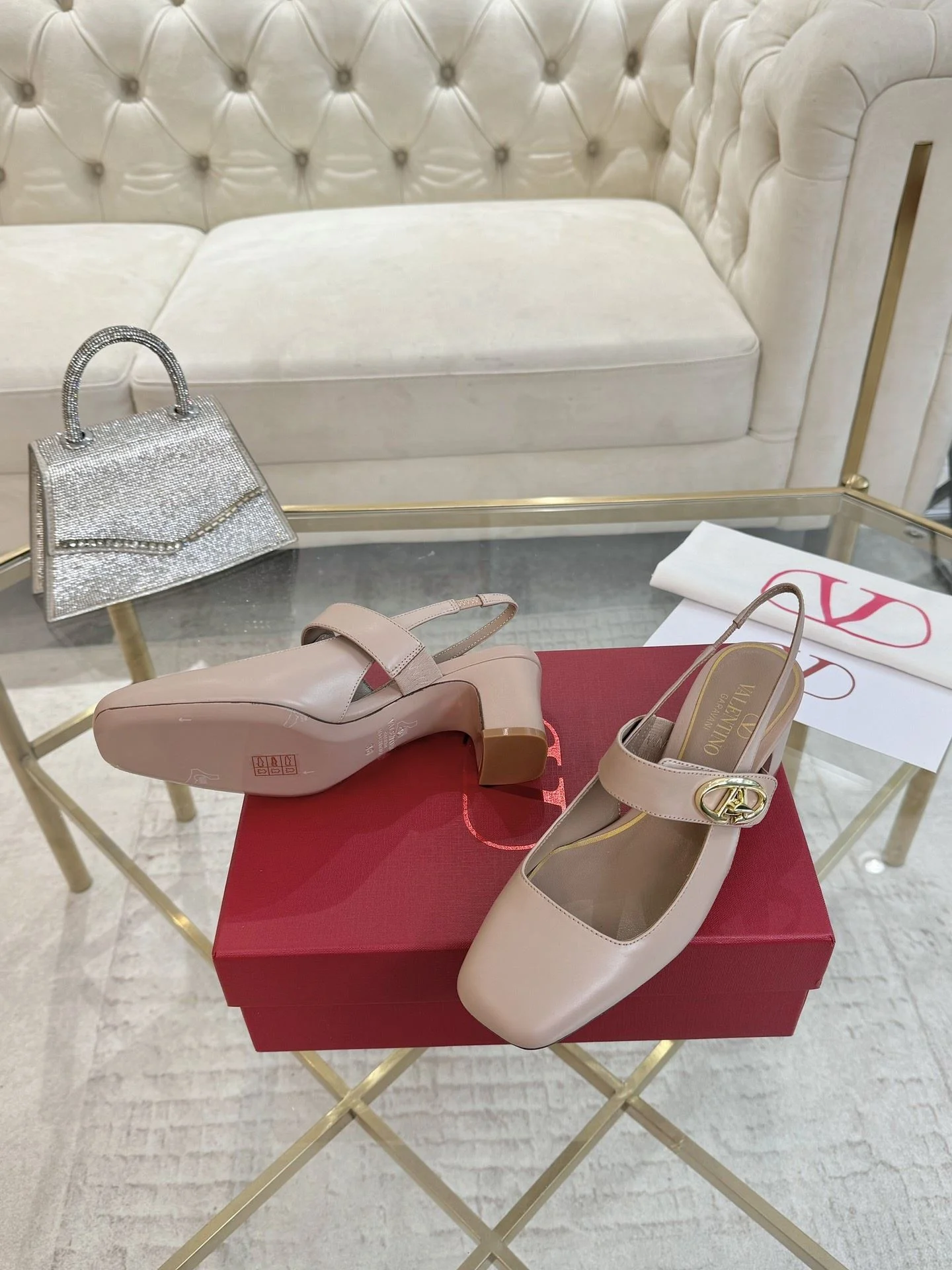 Brand-original Valentino Sandals