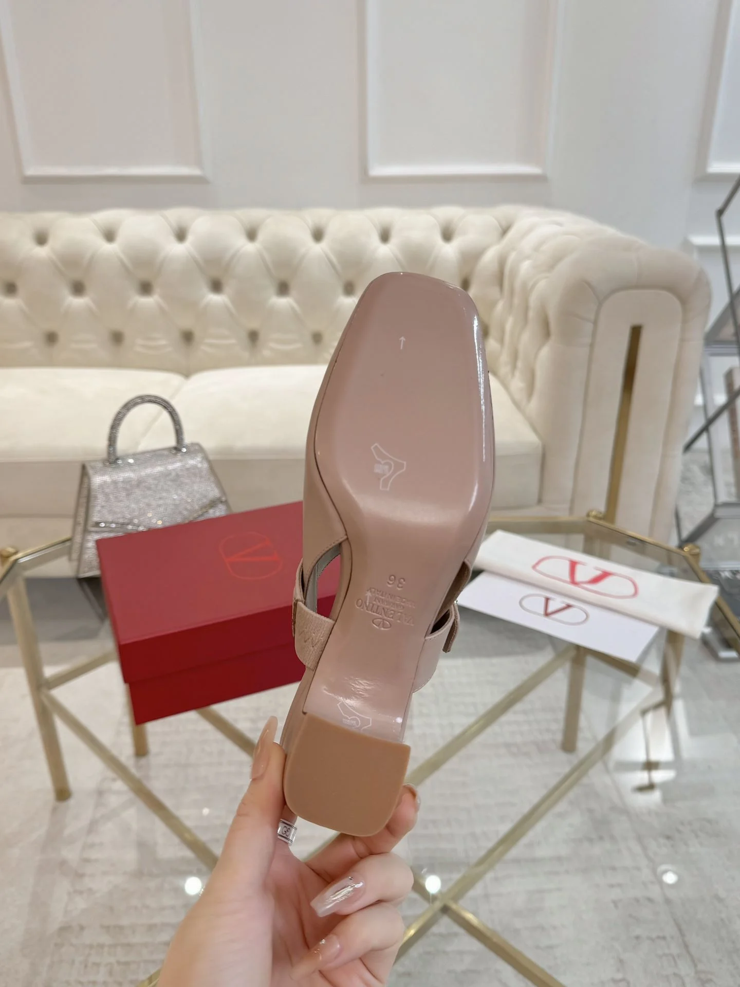 Brand-original Valentino Sandals