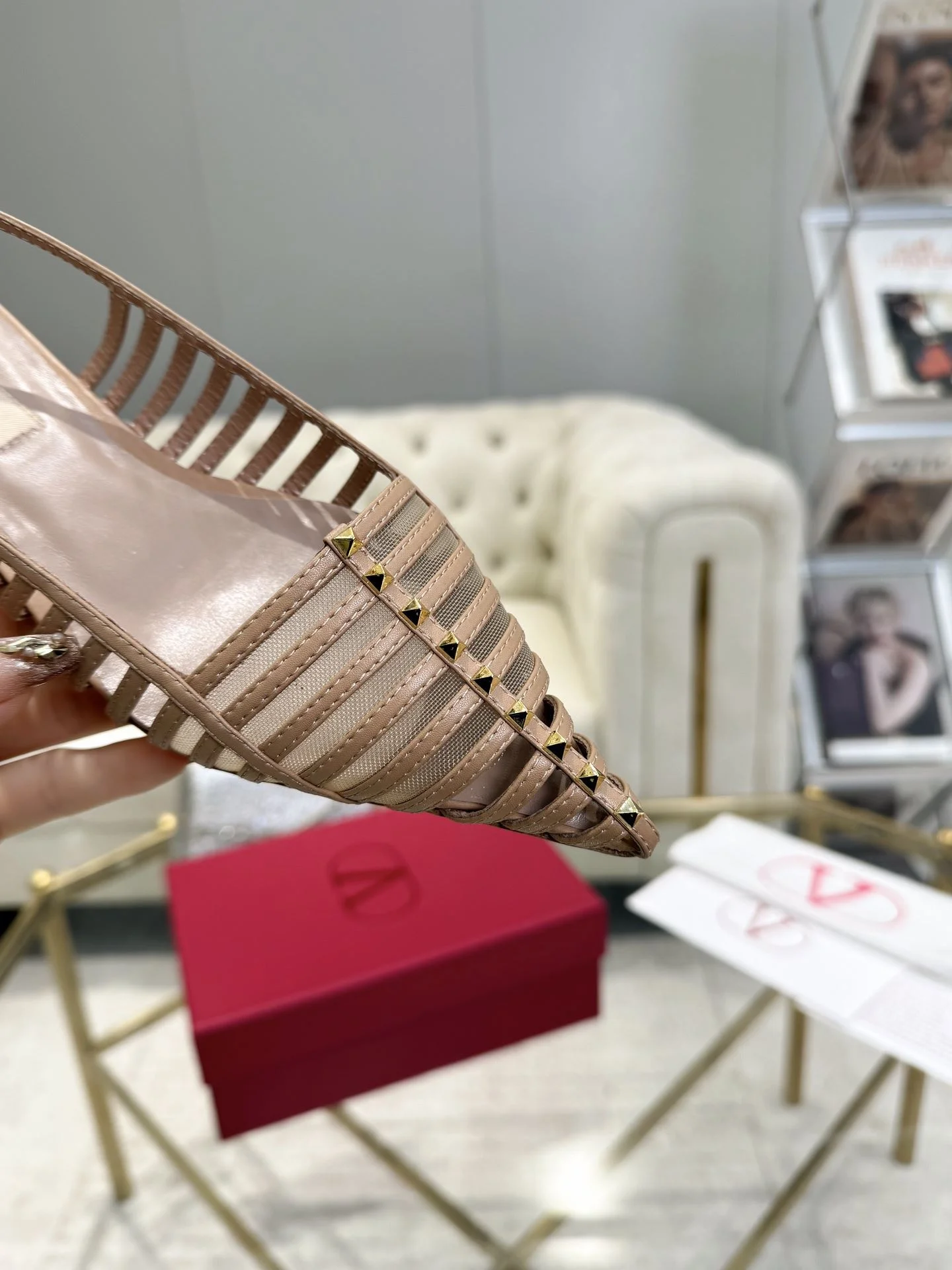 Low-cost Valentino Sandals