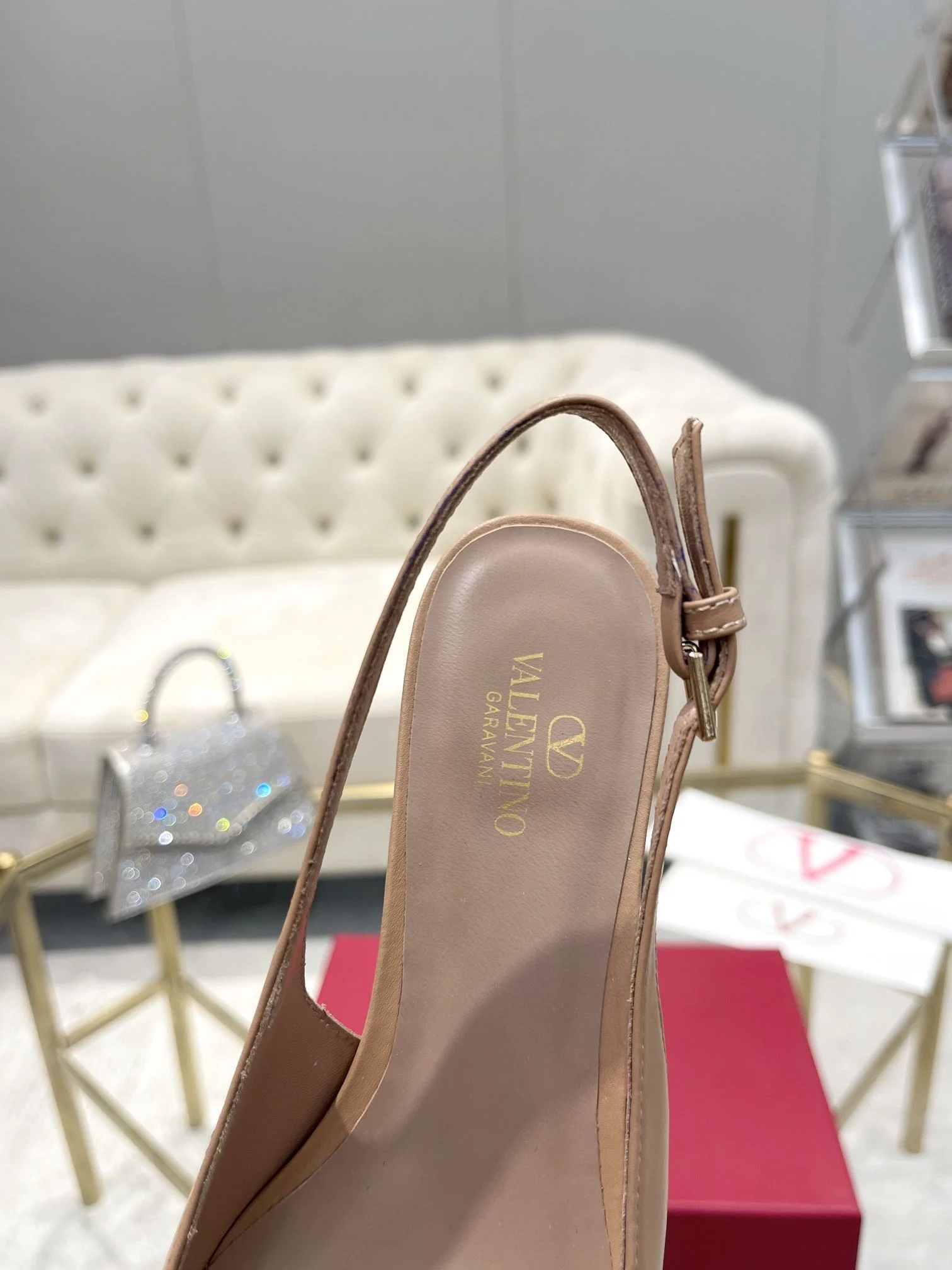 1:1 copy Valentino Sandals