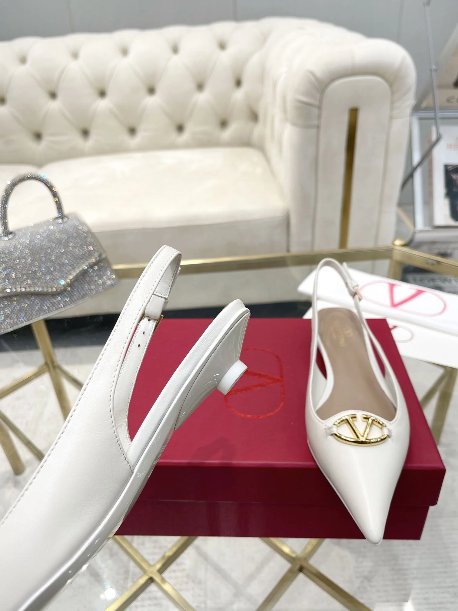 Brand-original Valentino Sandals