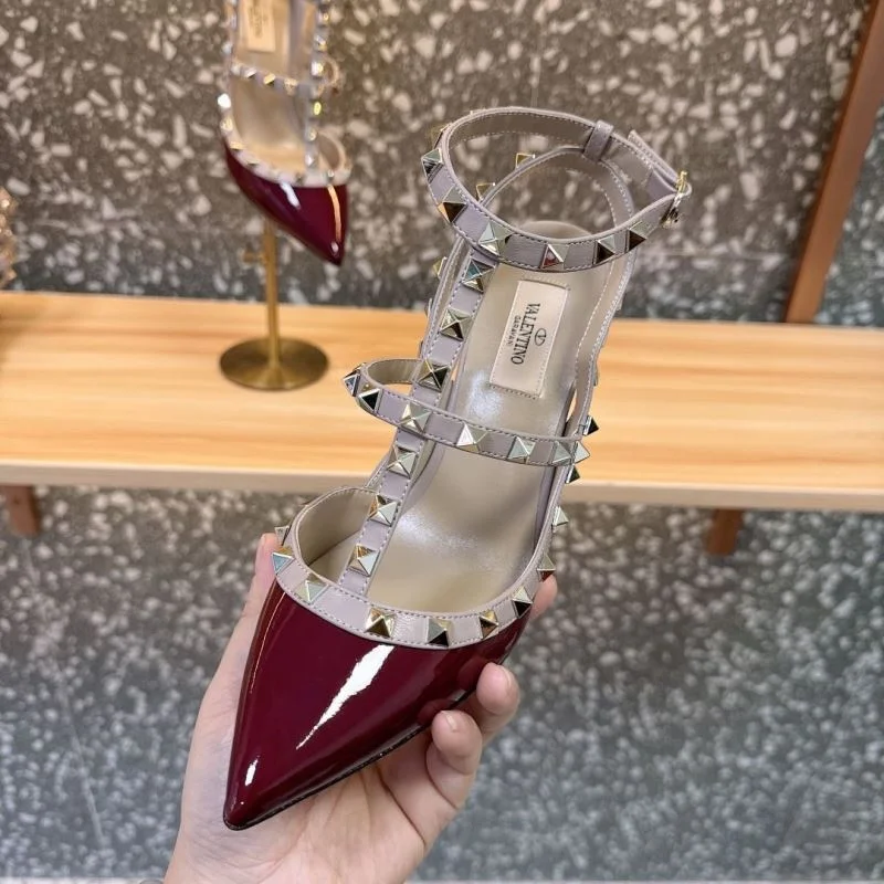High accuracy Valentino Sandals