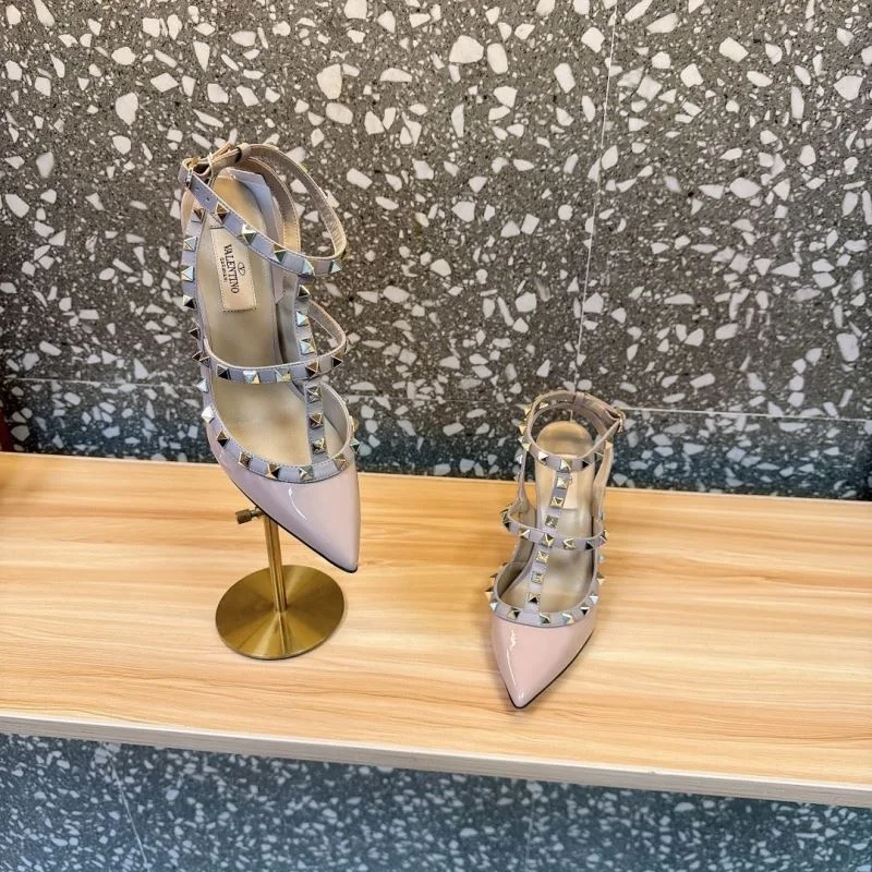 Top match Valentino Sandals