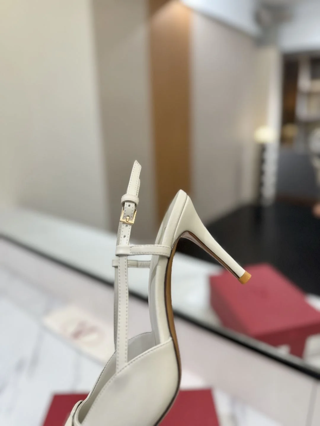 Precise copy Valentino Sandals