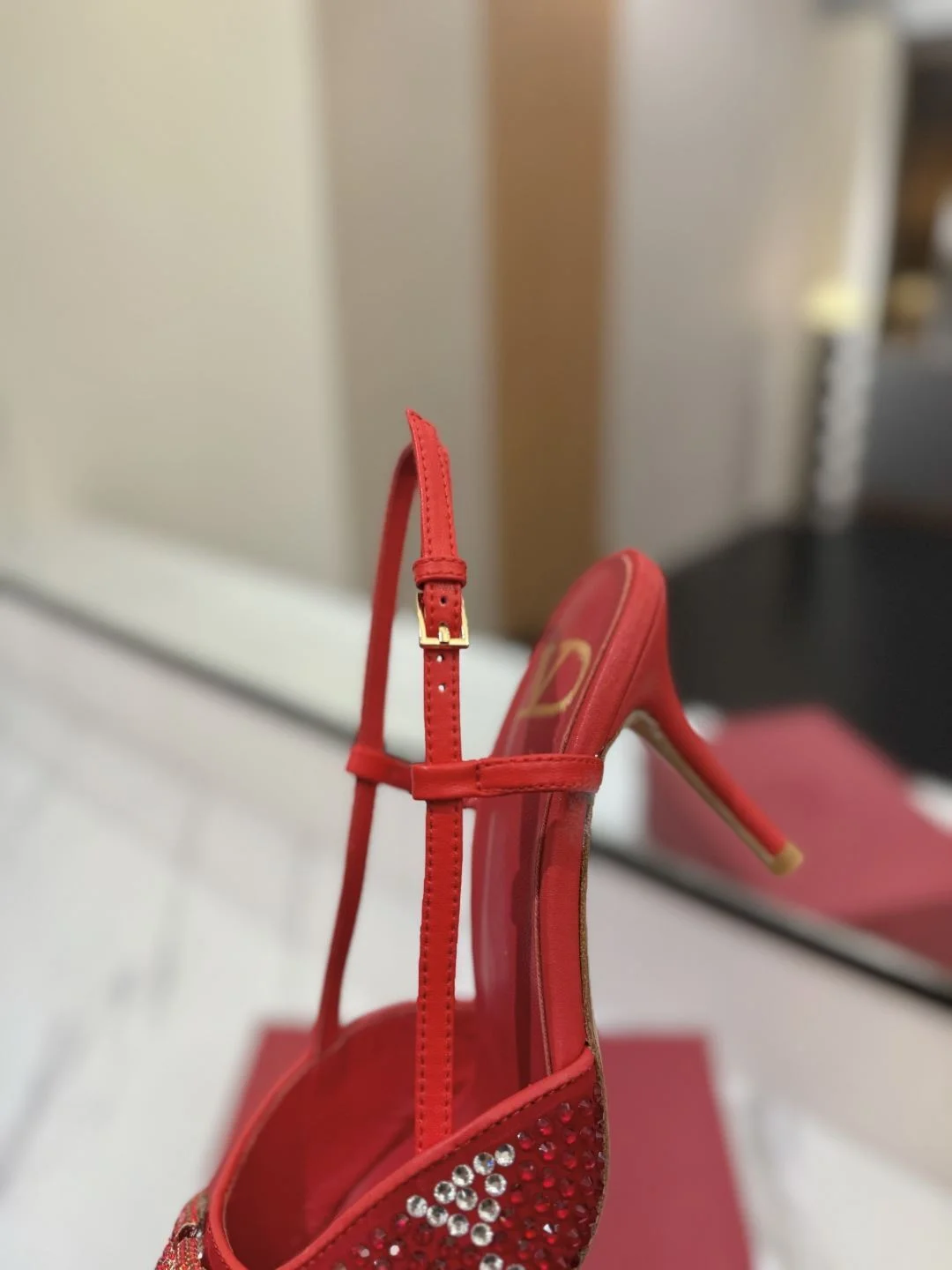 Low-cost Valentino Sandals