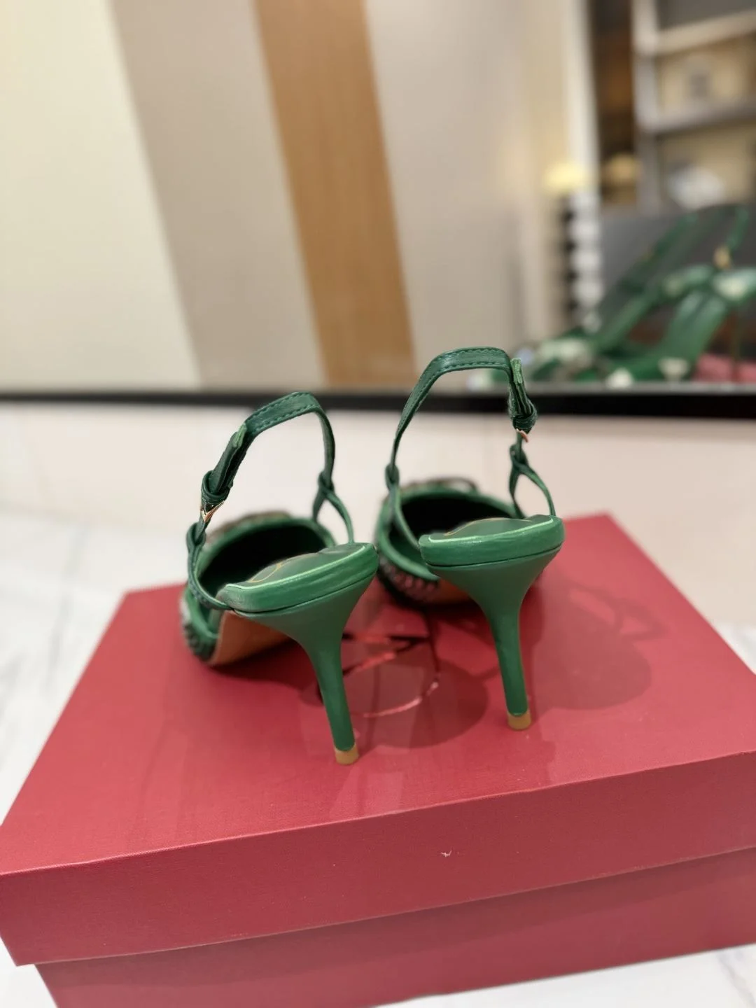 Top match Valentino Sandals