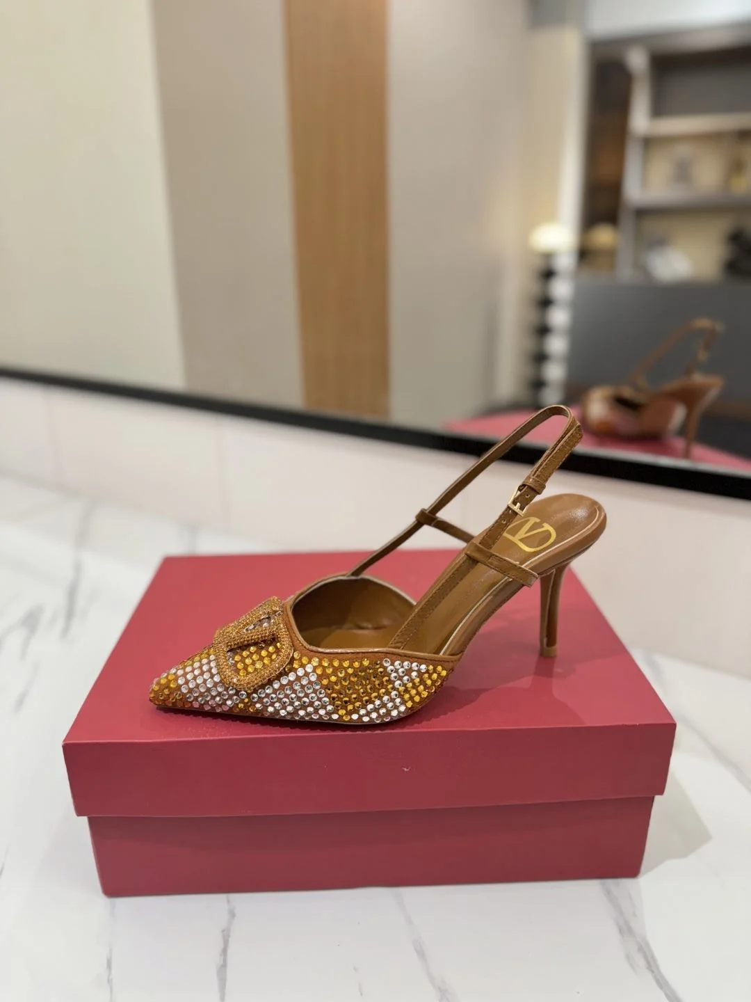 Inexpensive Valentino Sandals