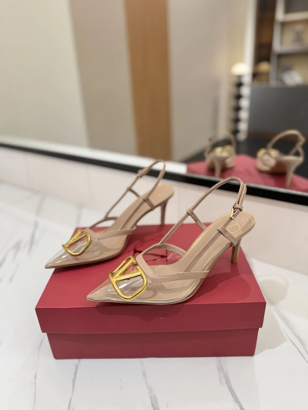 Mirror quality Valentino Sandals
