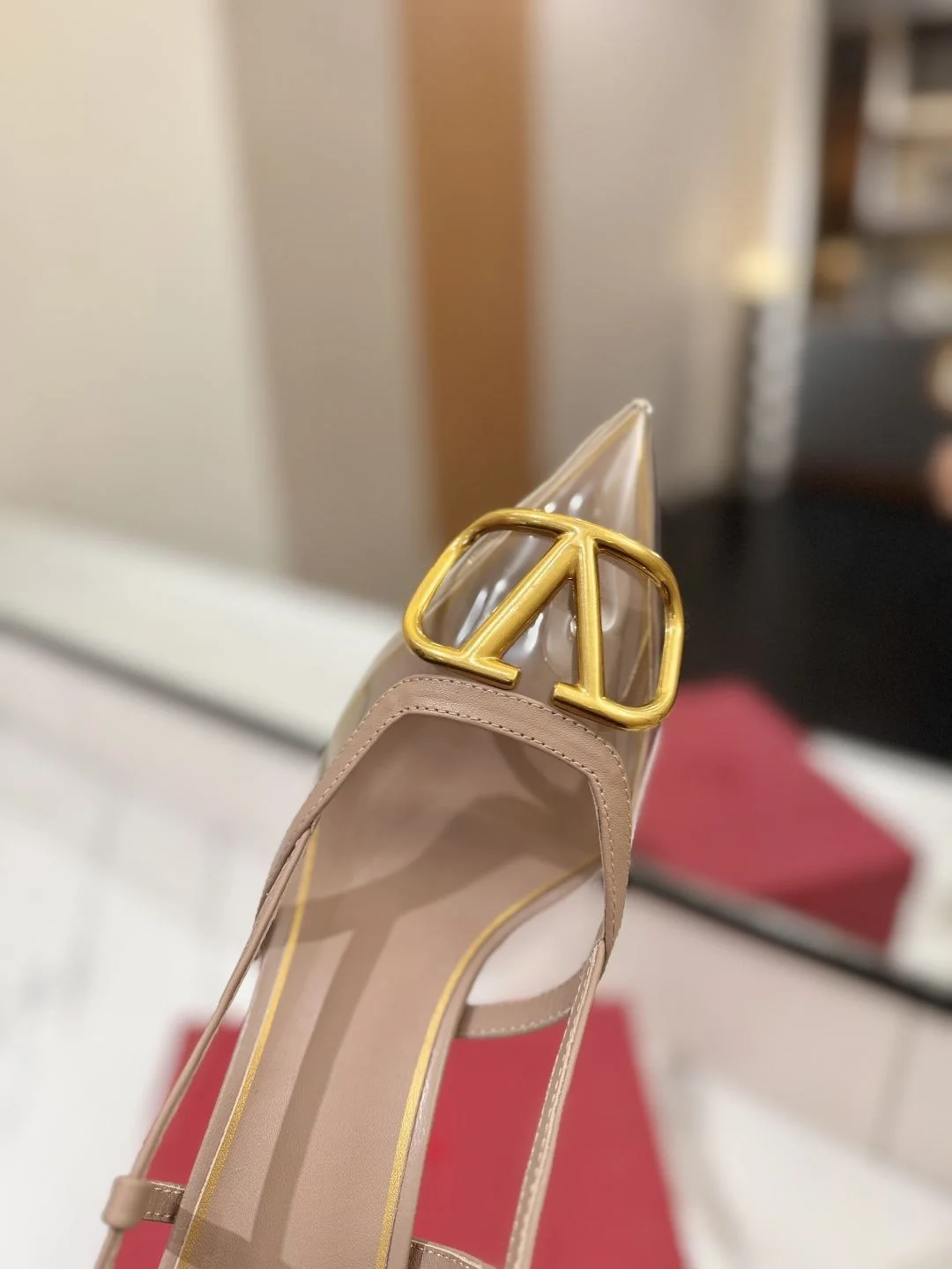 Mirror quality Valentino Sandals