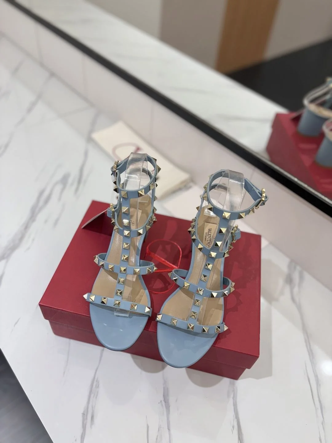 Top mirror Valentino Sandals