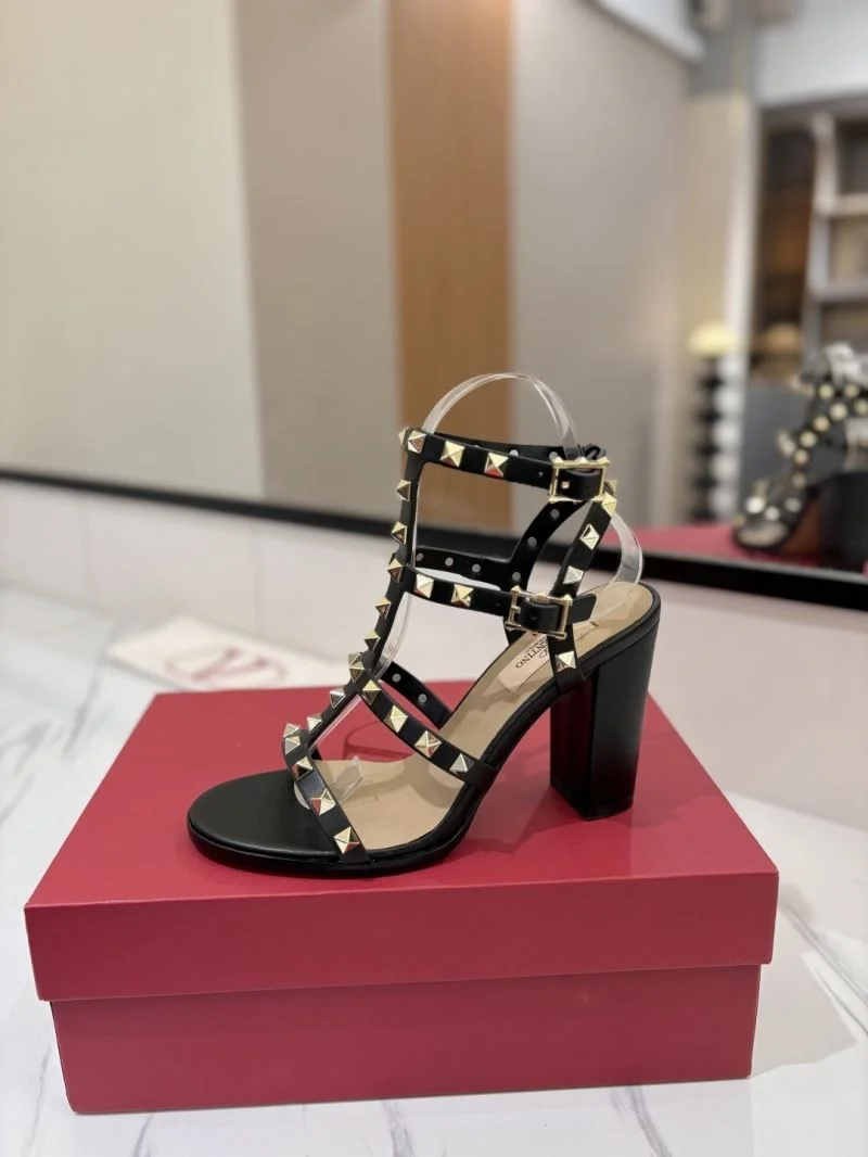 Cut-rate Valentino Sandals
