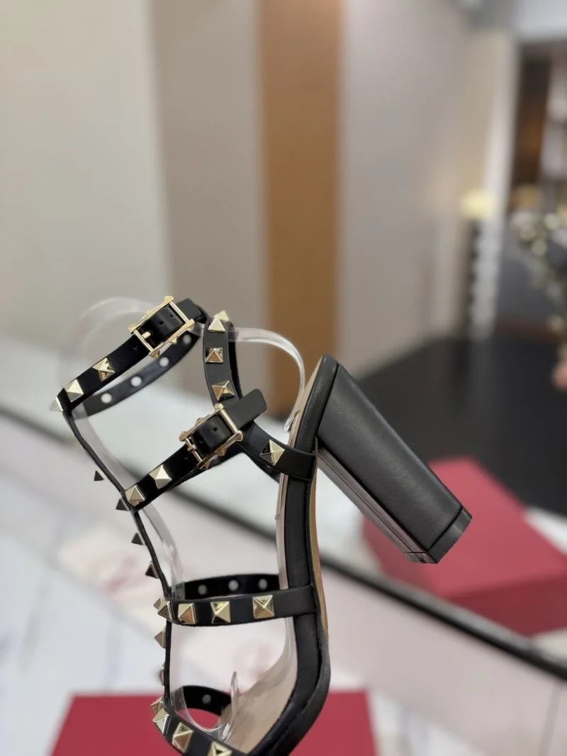 Cut-rate Valentino Sandals