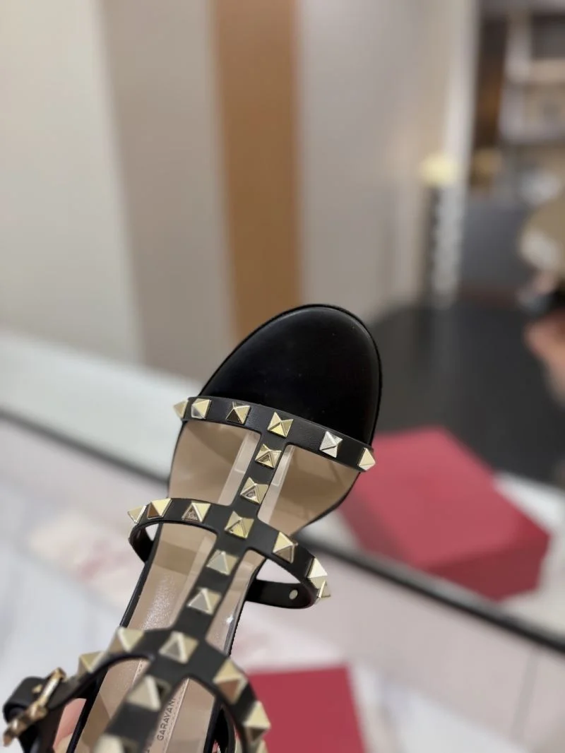 Cut-rate Valentino Sandals