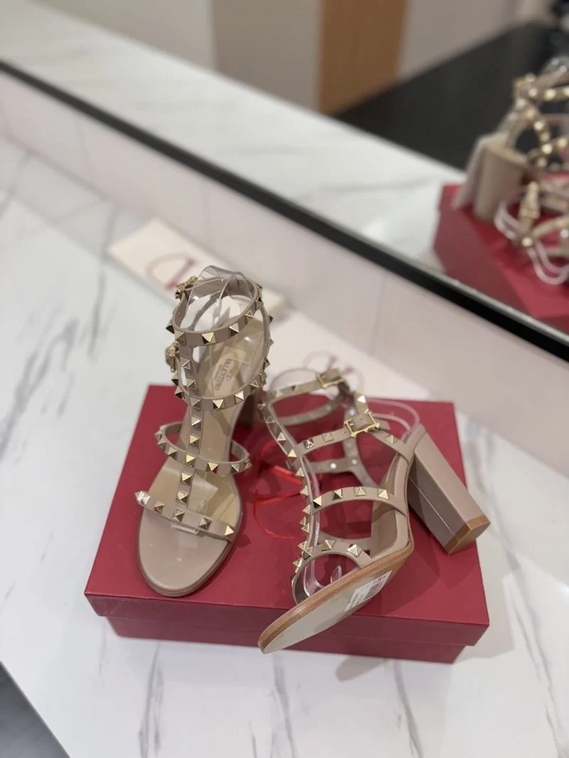 Bargain Valentino Sandals