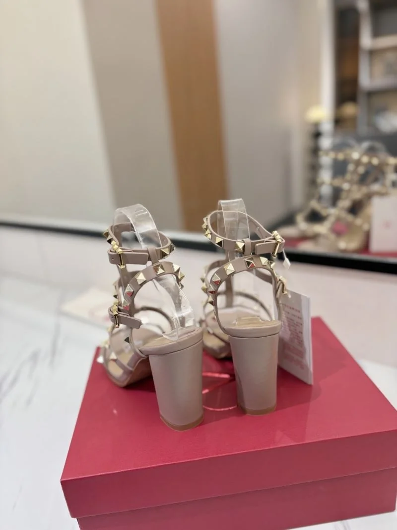 Bargain Valentino Sandals