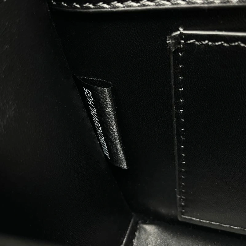 Reasonably priced Valentino Satchel Bags