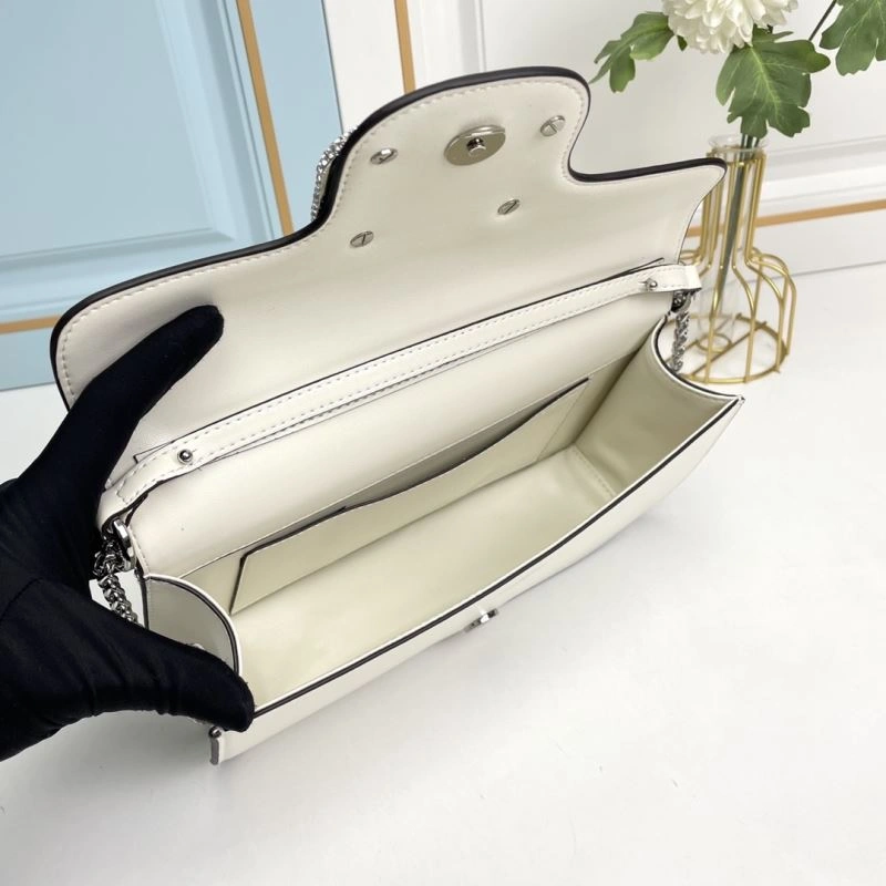 Accurate model Valentino Satchel Bags
