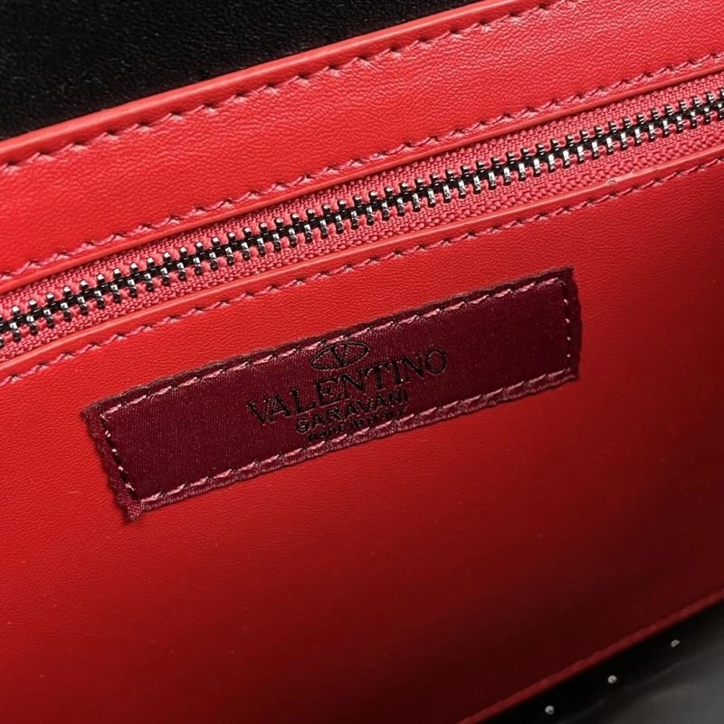 Accurate model Valentino Satchel Bags