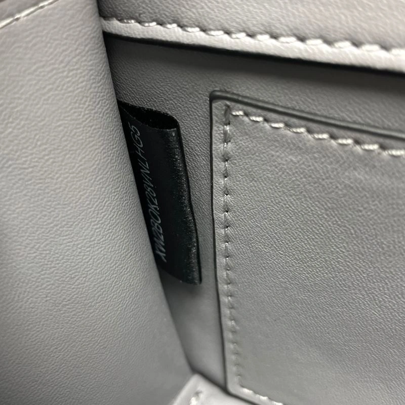 Bargain Valentino Satchel Bags