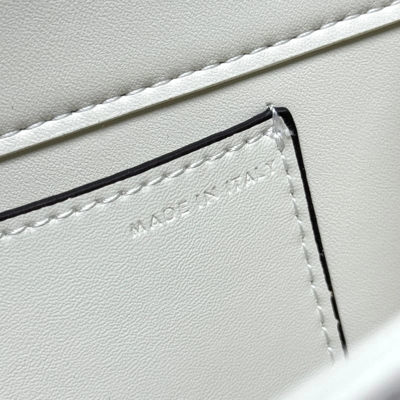Accurate model Valentino Satchel Bags