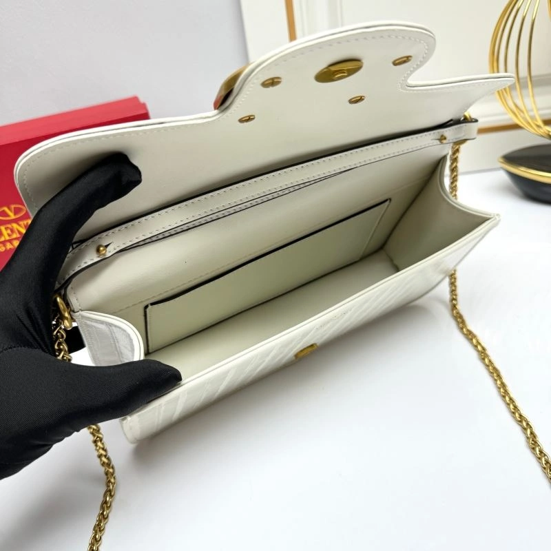 Accurate model Valentino Satchel Bags