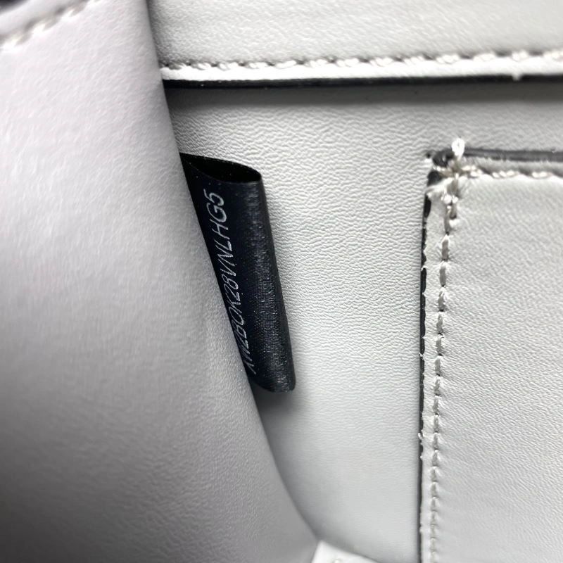 Reasonably priced Valentino Satchel Bags