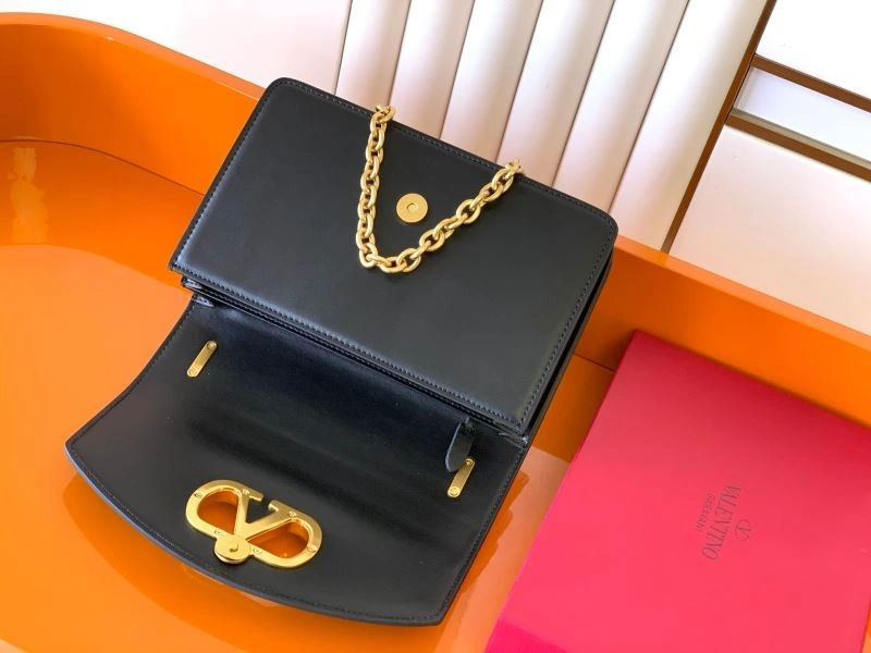 Bargain Valentino Satchel Bags