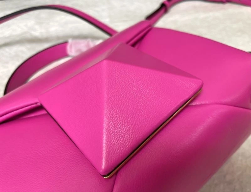 High accuracy Valentino Satchel Bags