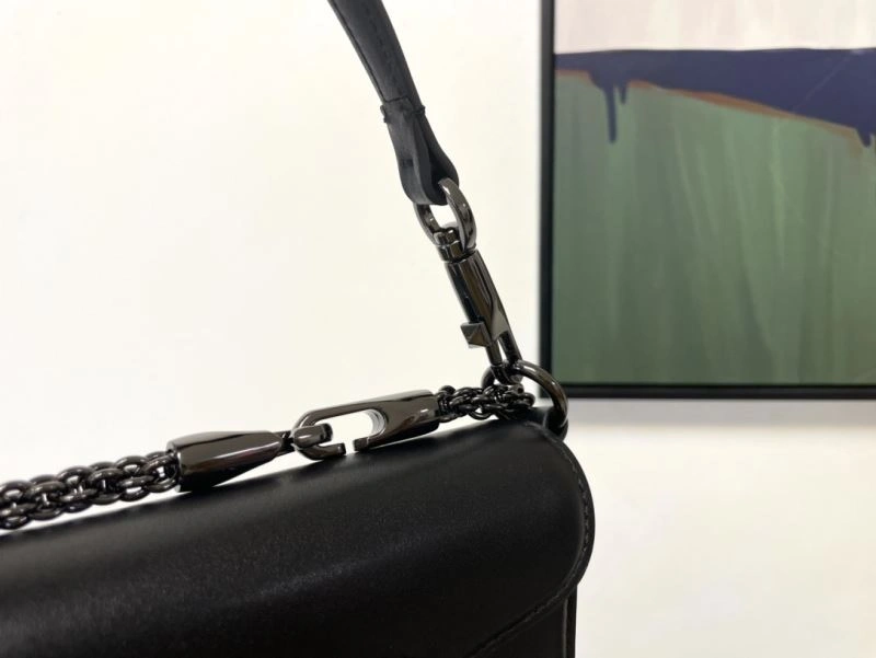 Accurate model Valentino Satchel Bags