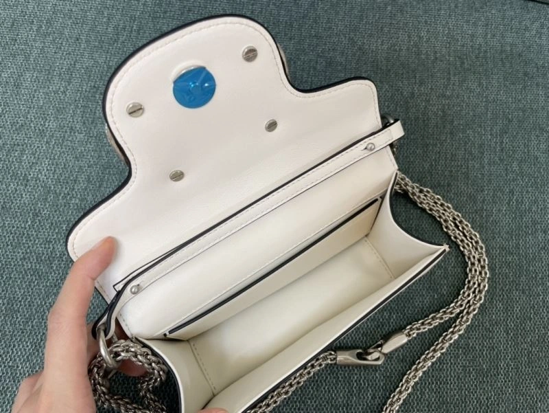 Accurate model Valentino Satchel Bags