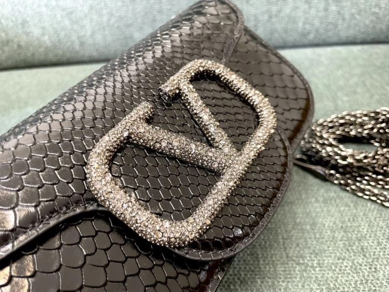 Accurate model Valentino Satchel Bags