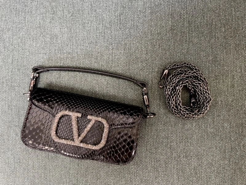 Accurate model Valentino Satchel Bags