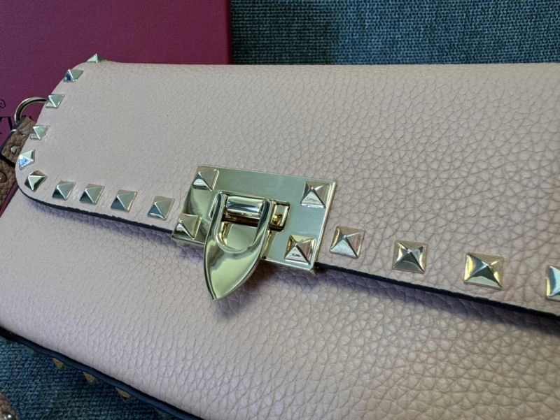Accurate model Valentino Satchel Bags