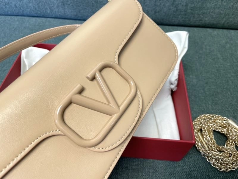 Accurate model Valentino Satchel Bags