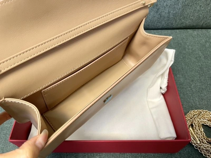 Accurate model Valentino Satchel Bags
