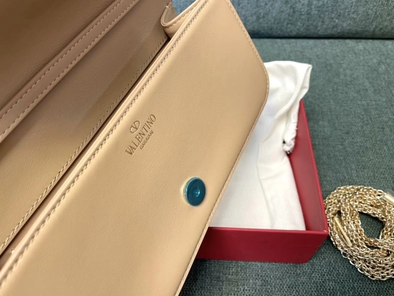 Accurate model Valentino Satchel Bags