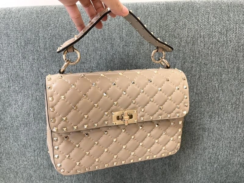 Accurate model Valentino Satchel Bags